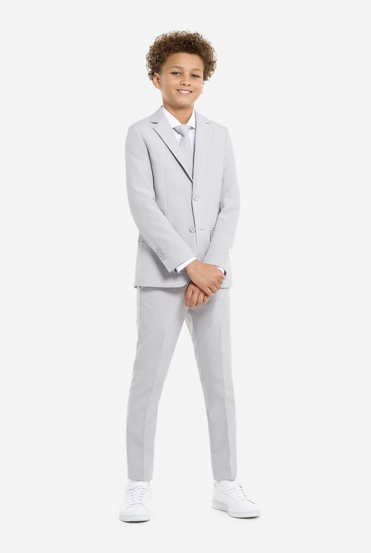 Young Men’s Suit: Modern Style for Every Generation