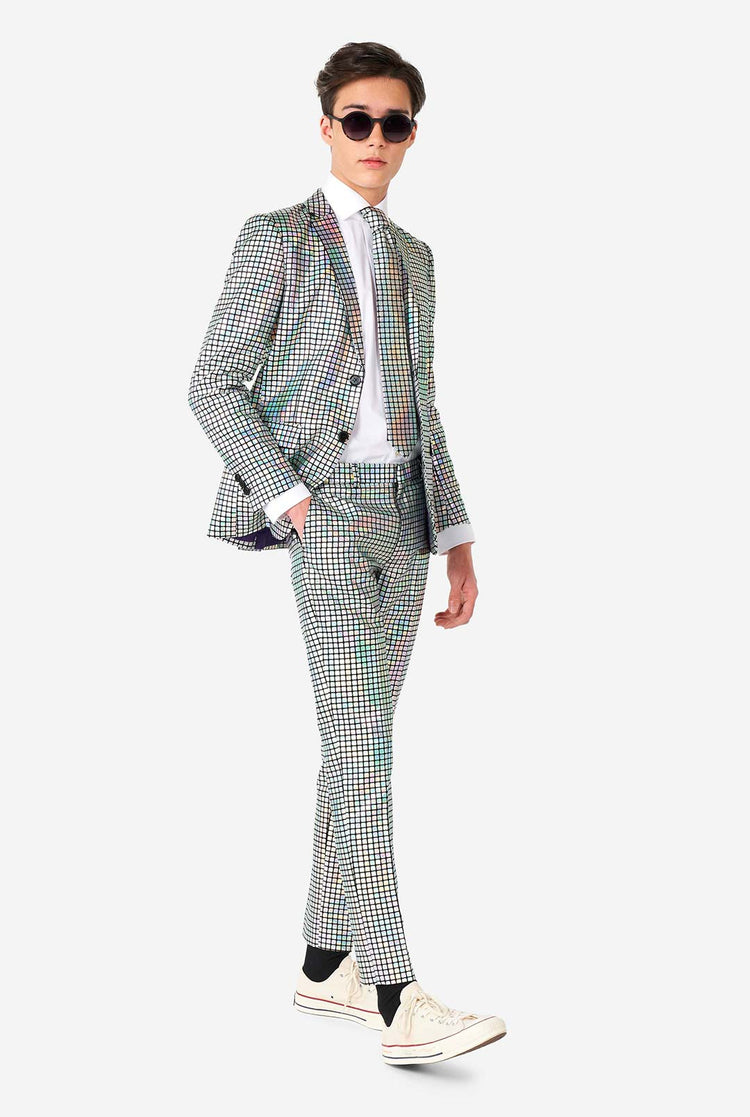 Young Men’s Suit: Modern Style for Every Generation